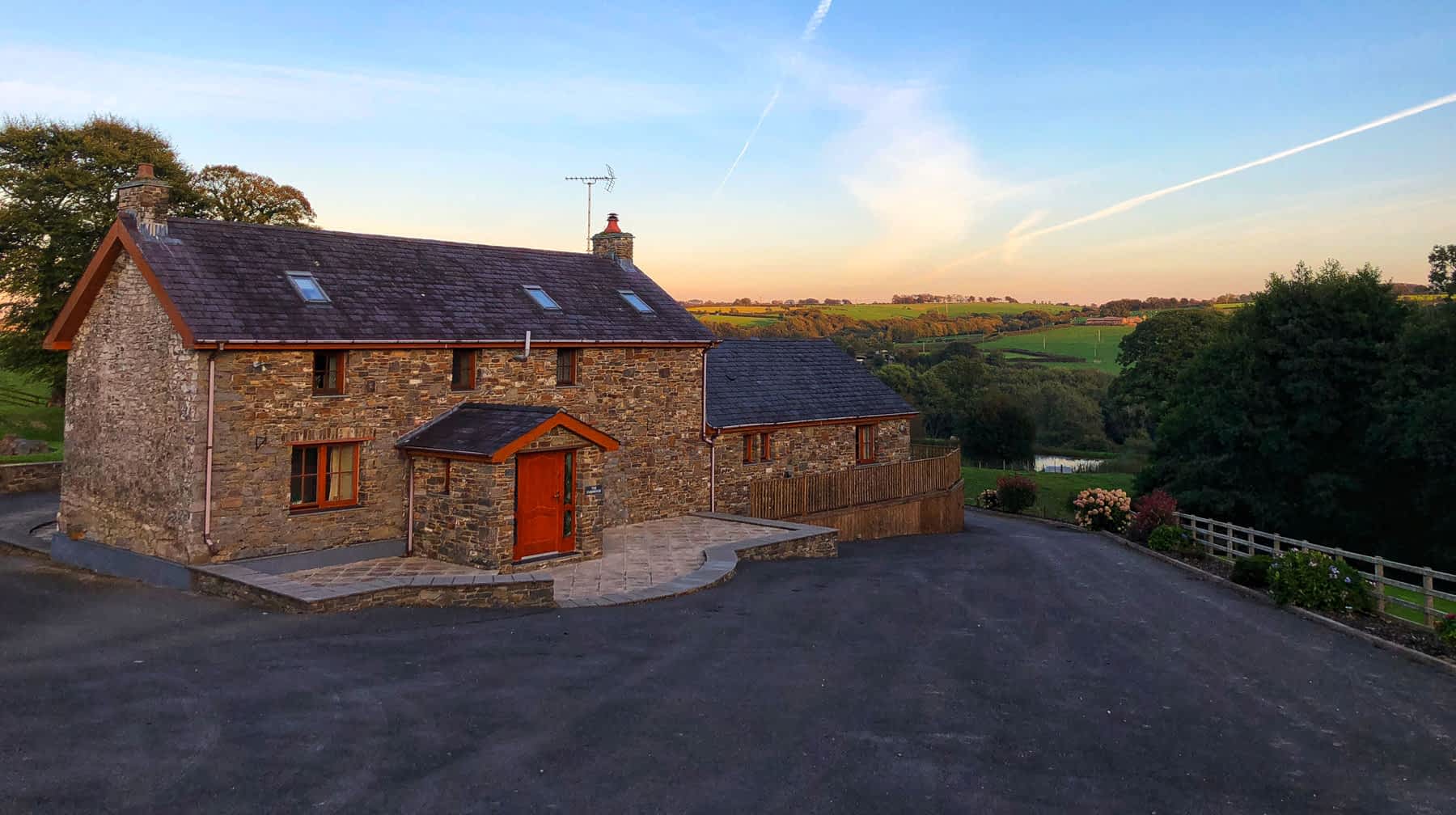 The Farmhouse - Welsh Country Retreats - Aberaeron Holiday Cottages