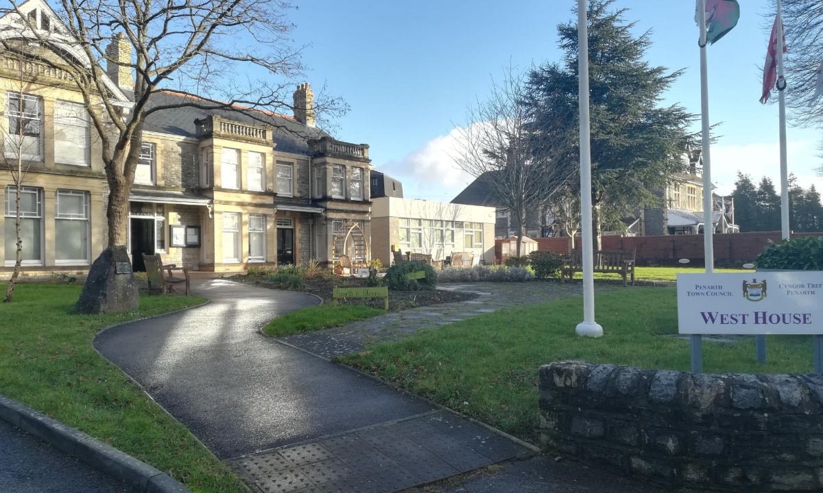 West House & The Garden Suite - penarthtowncouncil.gov.uk