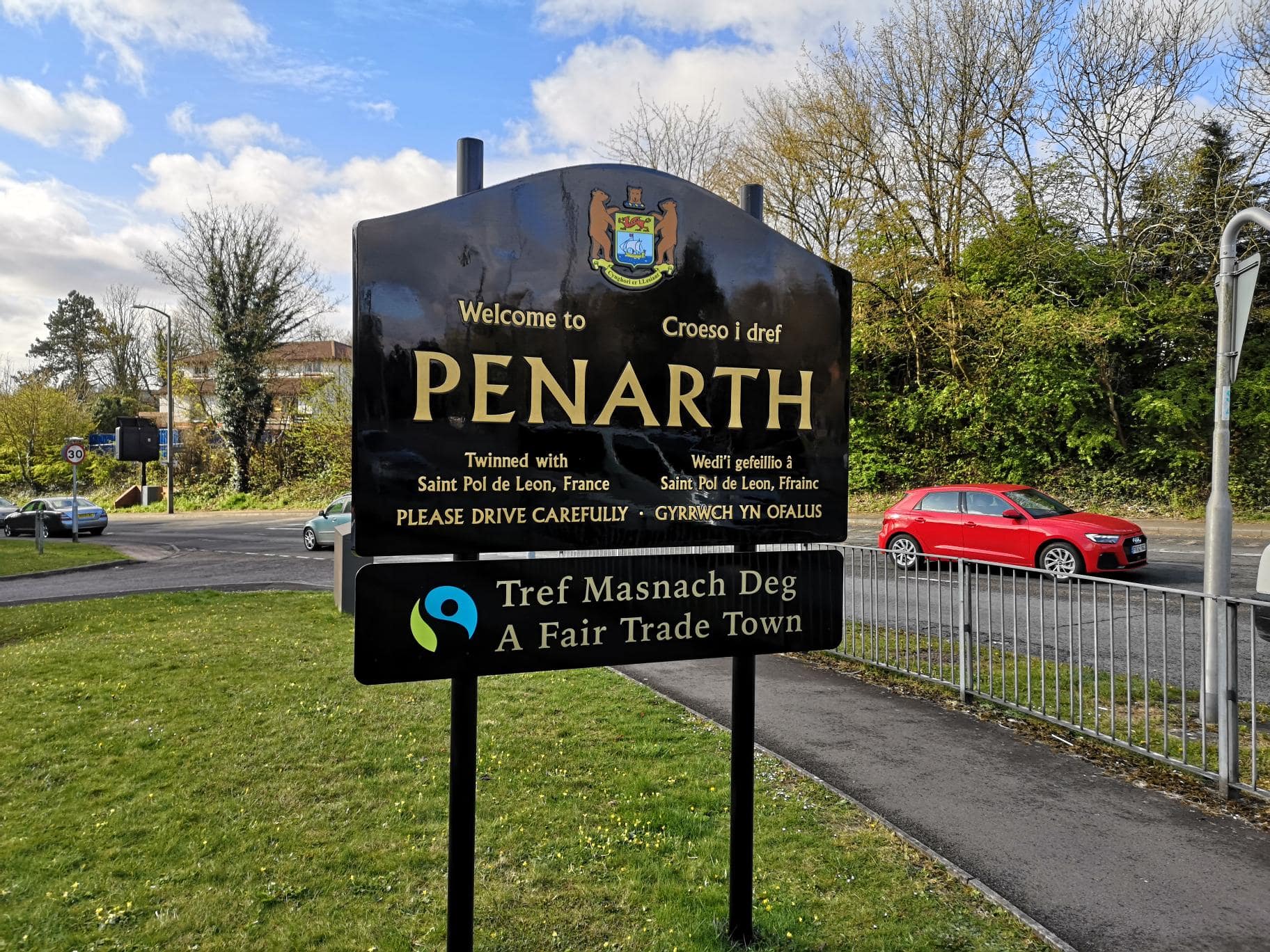 Refurbished 'Welcome to Penarth' Signs - penarthtowncouncil.gov.uk