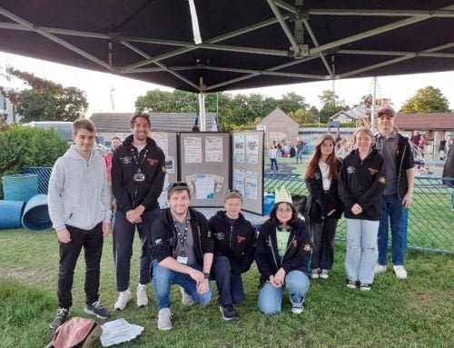 PYA Donate Food Box To Tabernacle:Penarth - penarthtowncouncil.gov.uk